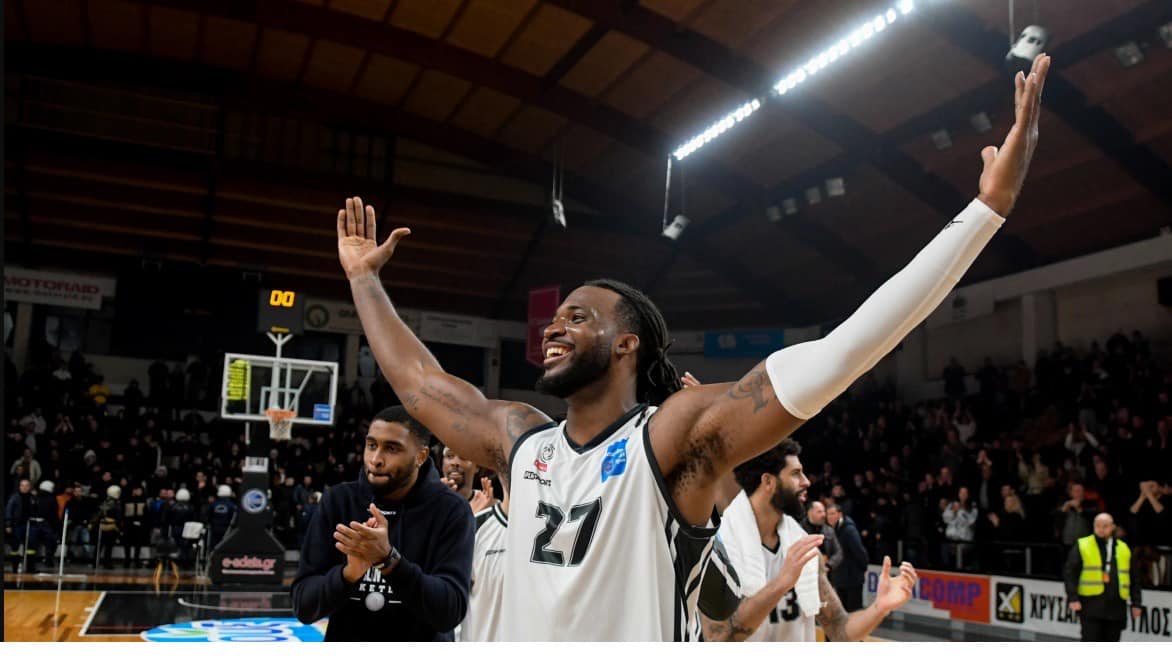 Αποθέωση Black Wolves στον Τσαντ Μπράουν: «Το πιο ποιοτικό 5άρι της ...