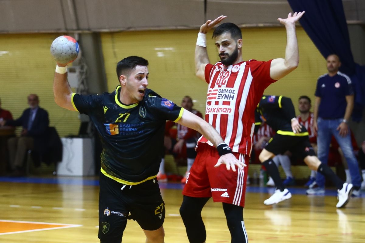 Ολυμπιακός και ΑΕΚ ρίχνονται στη μάχη του τελικού στο χάντμπολ ανδρών